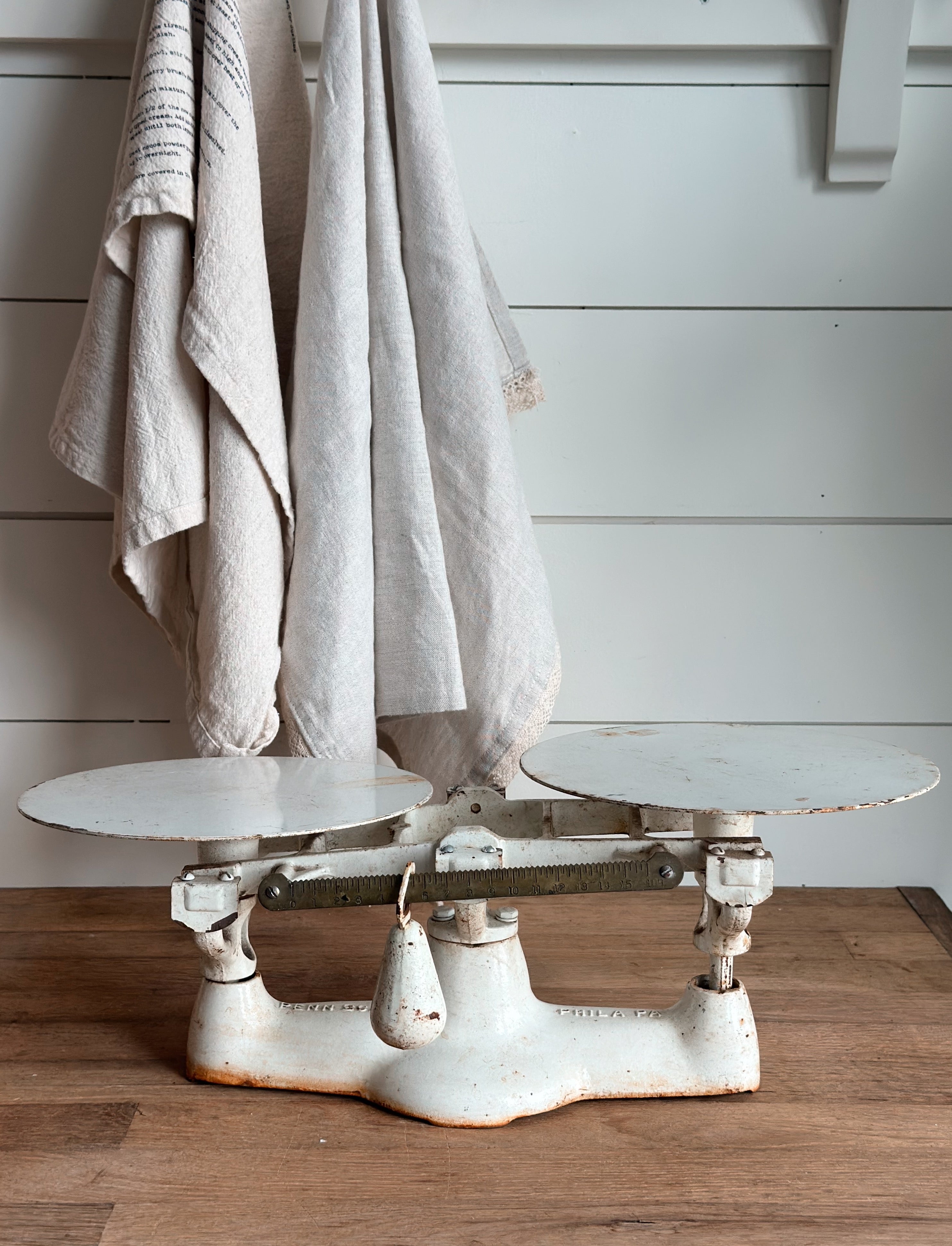 Beautiful Vintage Penn Balance Scale